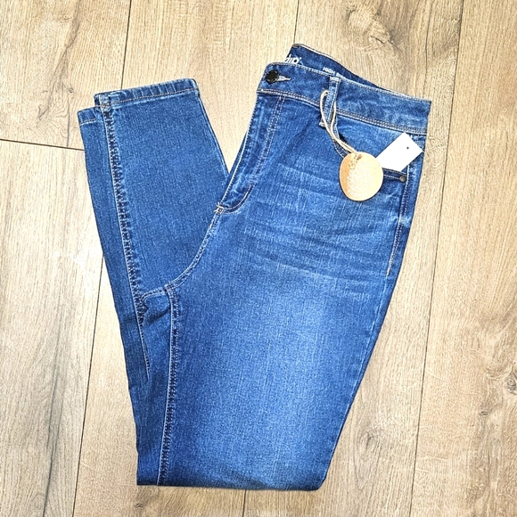 dip | Jeans | Nwts Dip High Rise Skinny Stretch Jean Size 2 Medium Wash ...